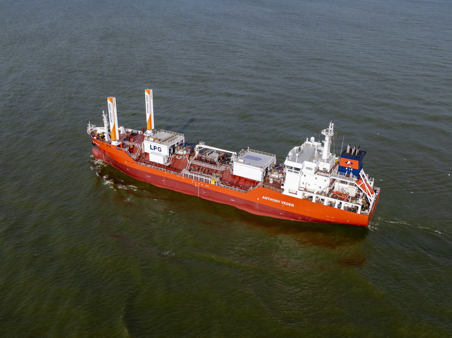 Anthony Veder pioneers wind-assisted propulsion on gas carrier ...
